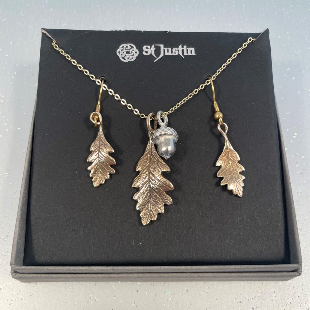 Bronze oak leaf with pewter acorn set - St Justin